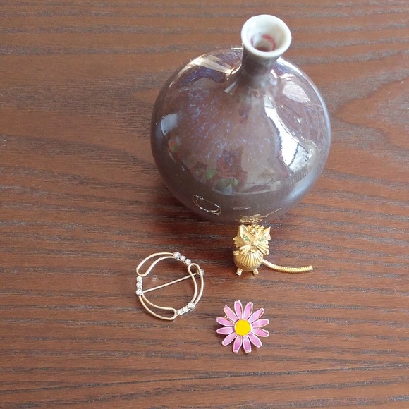 Jewelry | 3 Fun Vintage Pins | Poshmark